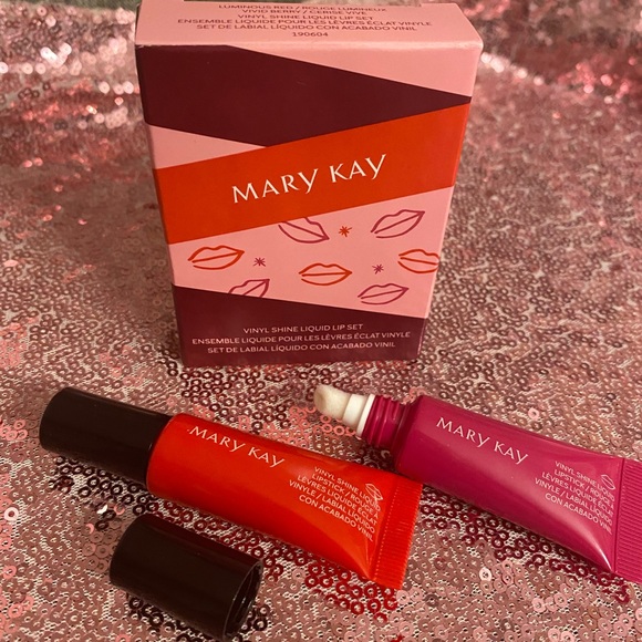 Makeup | New Limitededition Mary Kay Vinyl Shine Liquid Lip Set | Poshmark